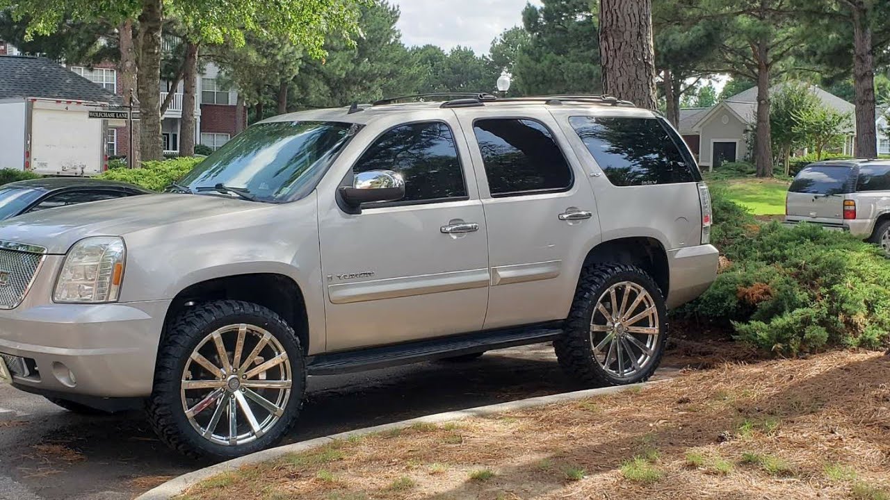 2008 Yukon 4inch lift on 24x35s - YouTube