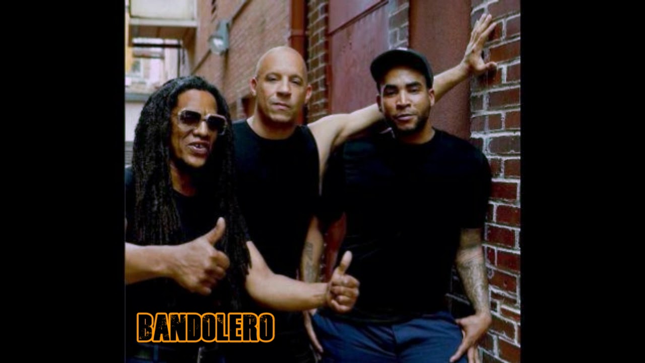 Don Omar ft. Tego Calderon - Bandolero - YouTube