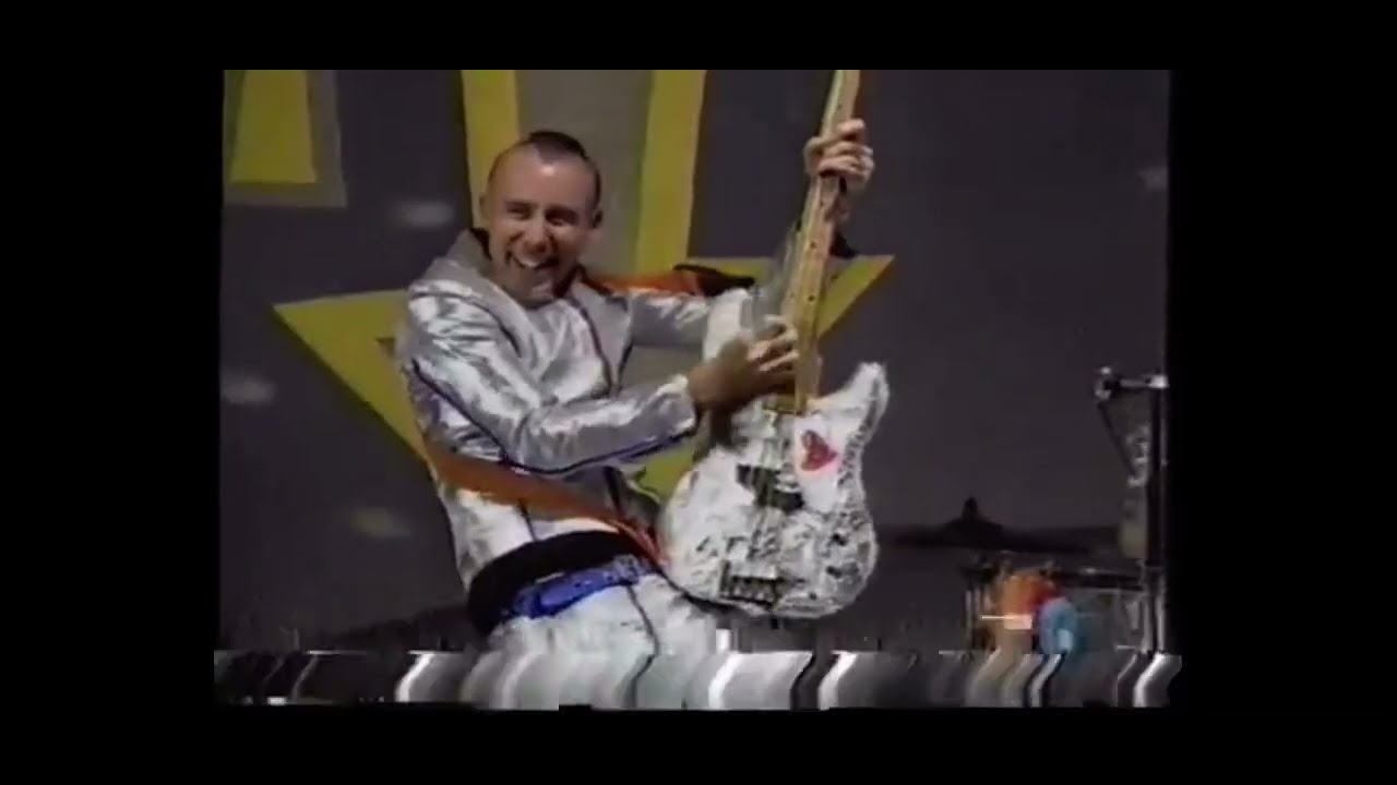 Supernova-Up And Down(Yo Gabba Gabba 2007 Airing) - YouTube