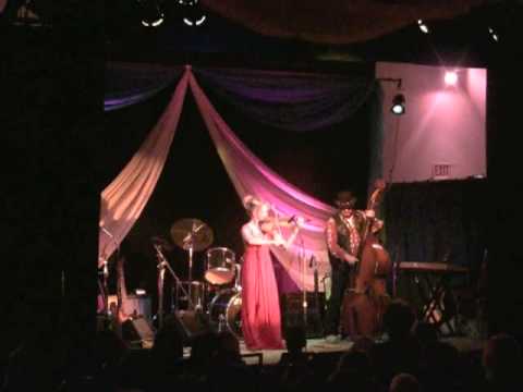 Barnyard Breakdown with Willie on Bass Fiddle - YouTube