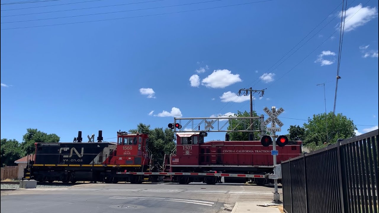 CCT 1501 Lodi Flyer Local With Ex-CN Light Power - E. Flora Street ...