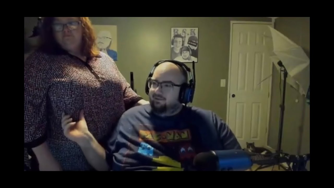 WingsofRedemption Wants Kelly to Twerk And Gives Advice On Music - YouTube