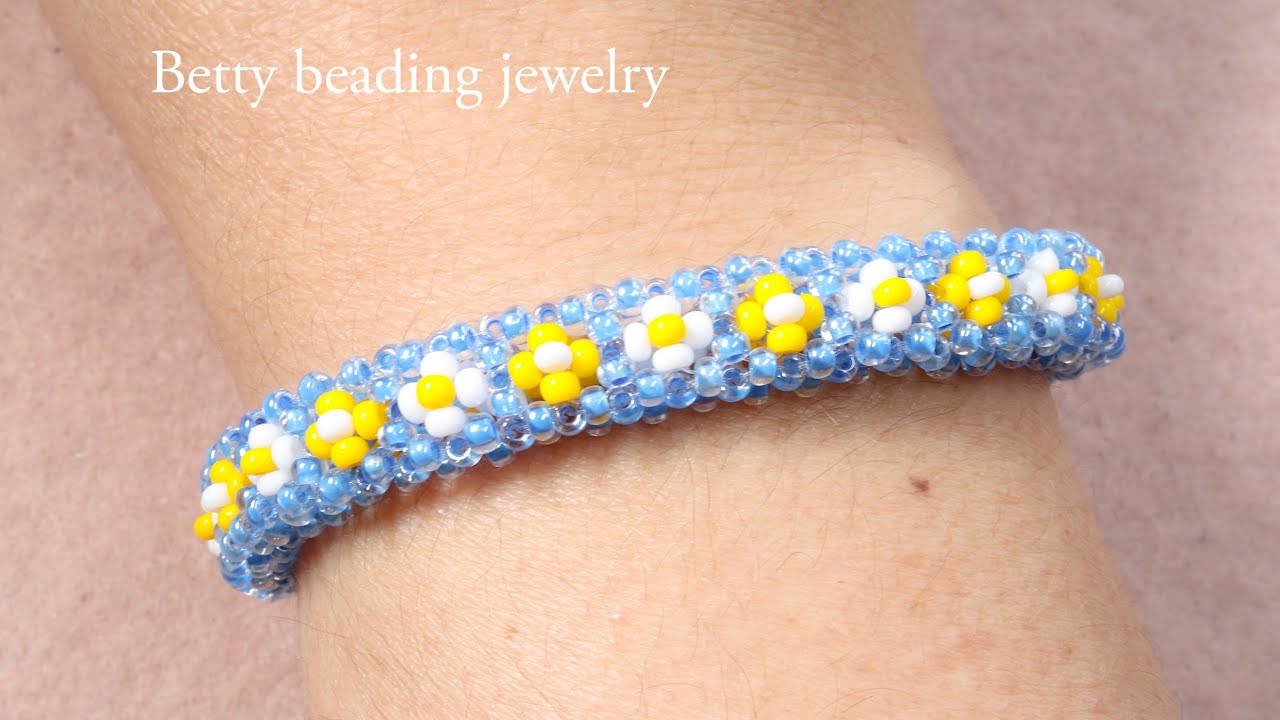 How to make Bracelet Beaded cube with two rows of flowers ? beading ...