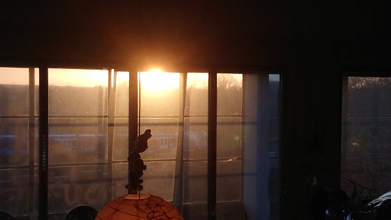 Johan Becker sungazing from appartment suite / number 3D - YouTube
