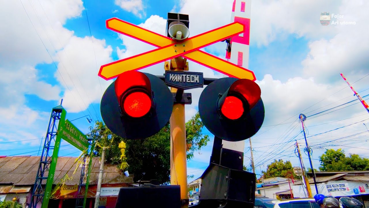 Kumpulan Lampu Palang Unik Perlintasan Kereta Api Elit 2023: Wantech ...