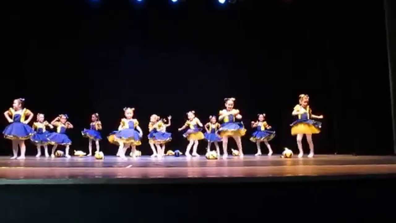 Minions - Apresentação Ilha da Dança no teatro TAC - Ballet Infantil ...