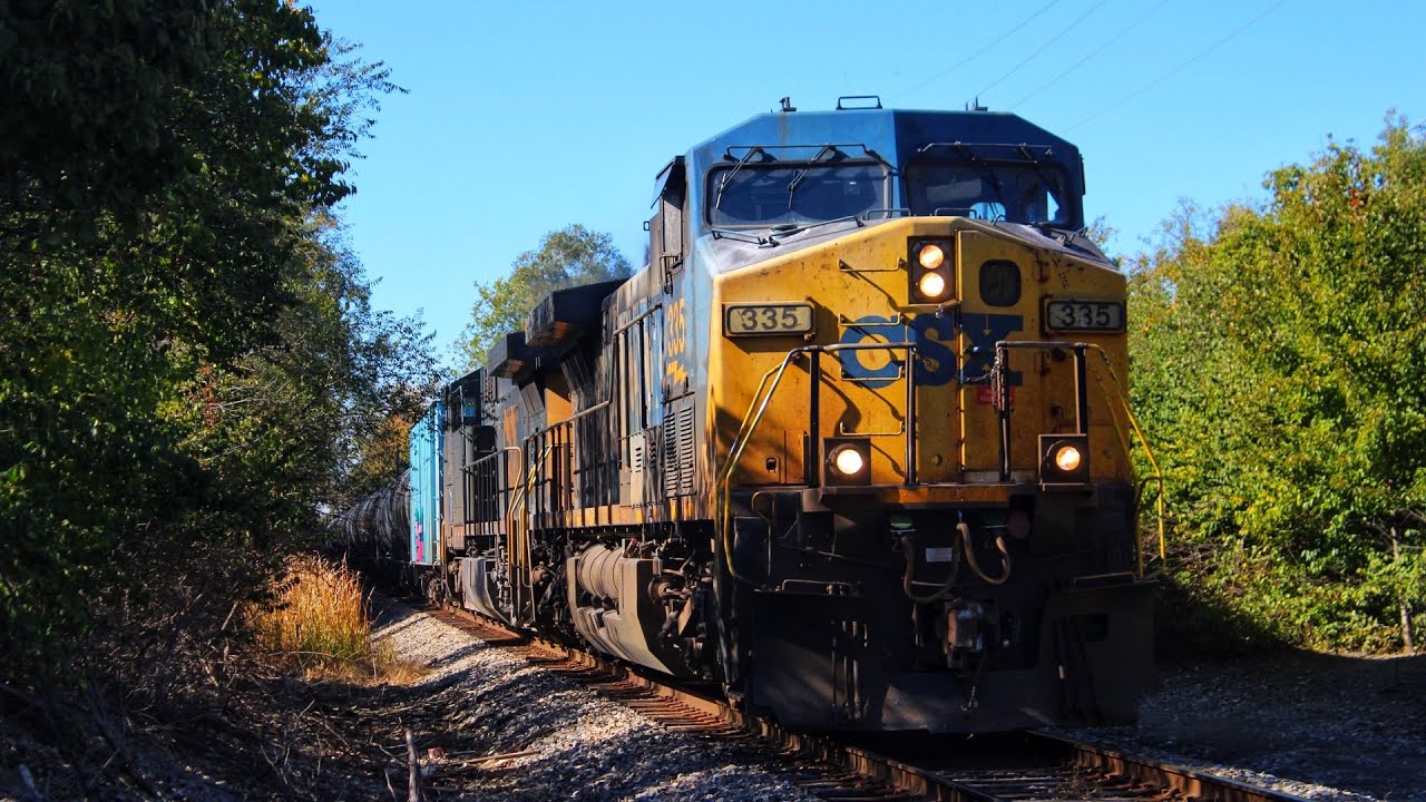 CSX 335 (YN2) Leads CN U704 past Villa Grove, Il. 10-19-2024 - YouTube