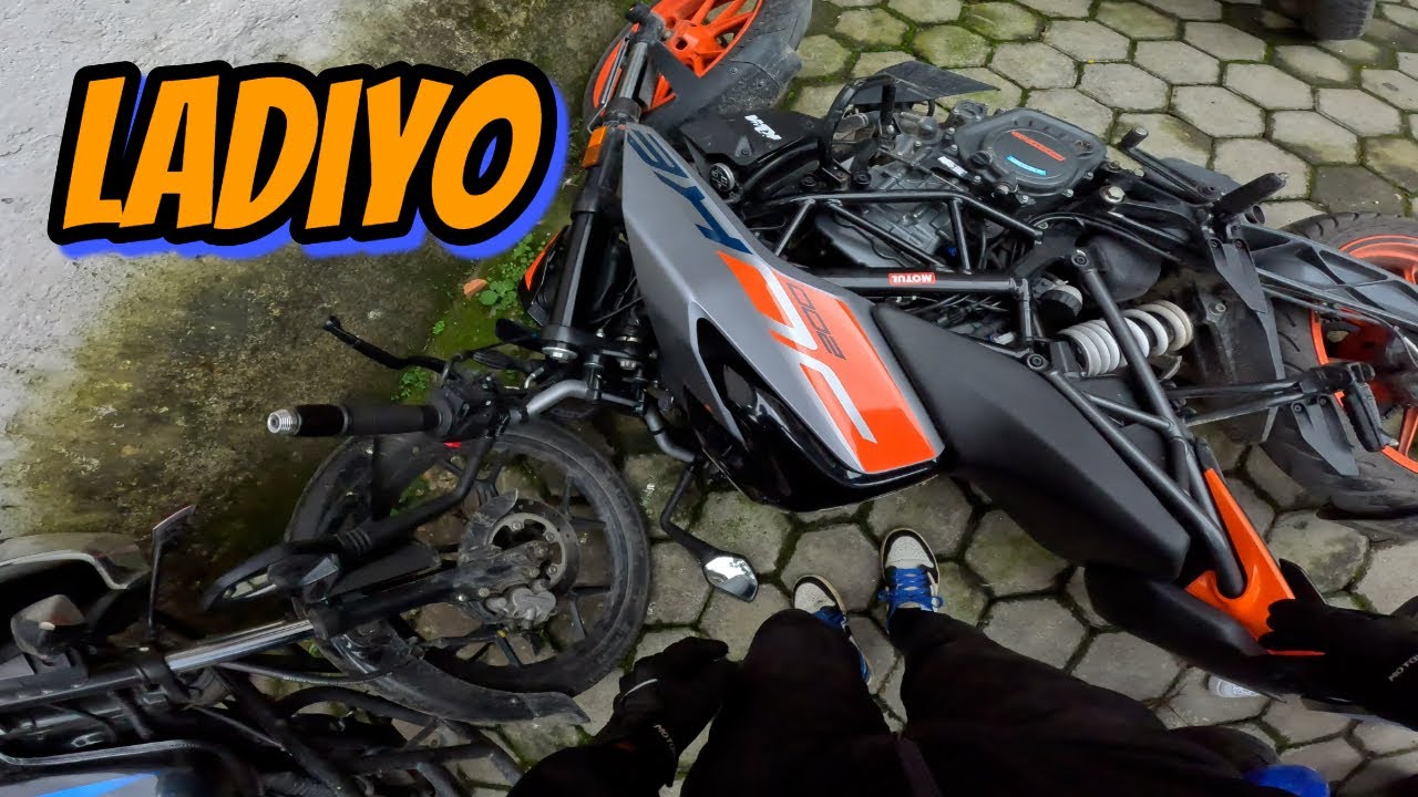 Hatar Ma Hinda Yasto Vayo ॥ Bike Pani ladyo 😭🔥@Bwdvlogs_Official # ...