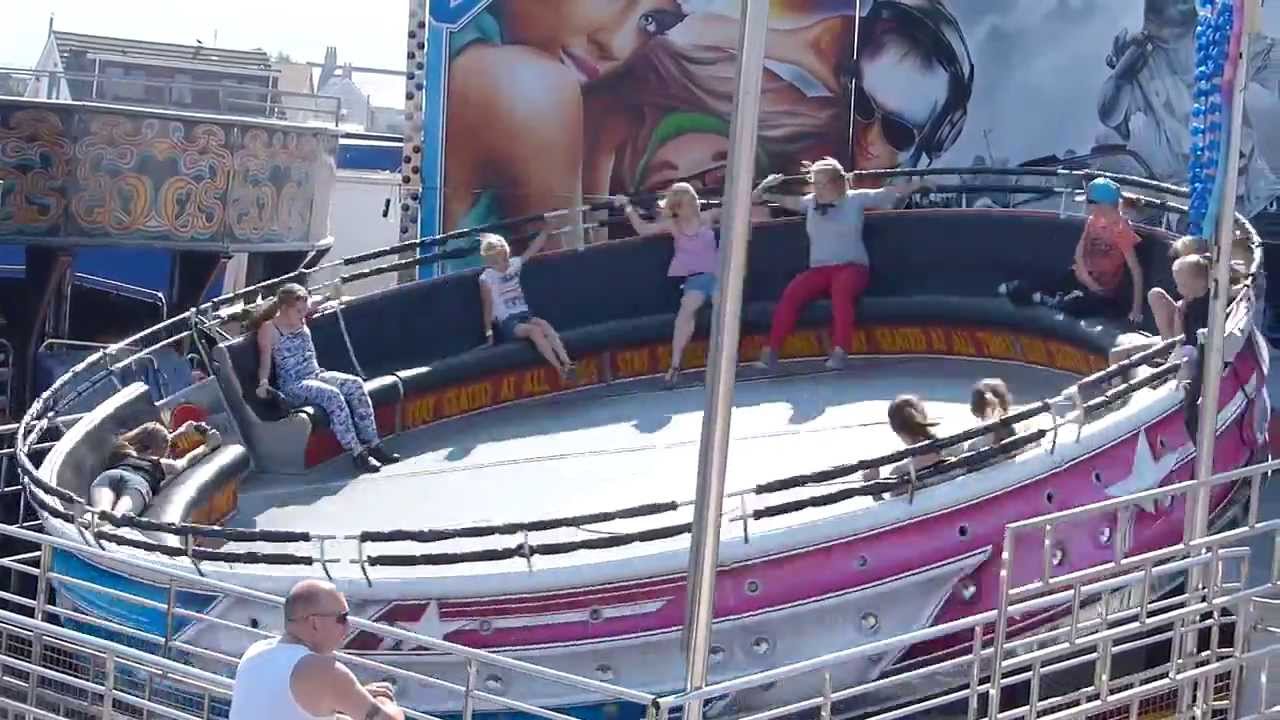 towyn fair ride - YouTube