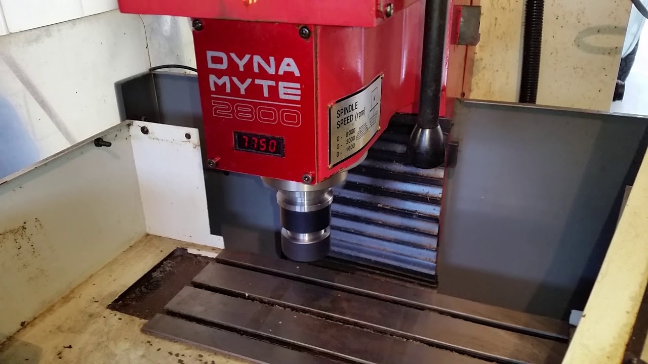 Dyna Mechtronics 2800 mill - BT30 spindle - YouTube