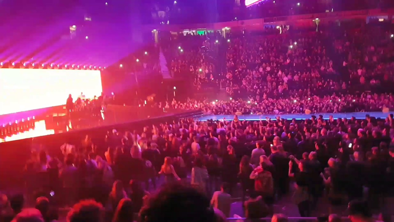 The Weeknd - False Alarm [Live at Manchester Arena] - YouTube