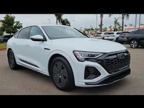 Audi Q8 Sportback S line e-tron quattro 2024 in Glacier White Metallic ...