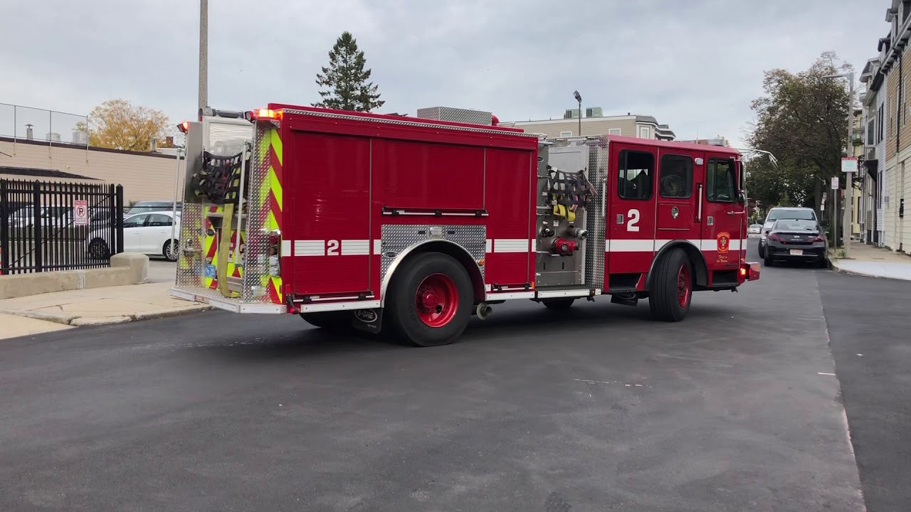 Boston Fire Engine 2 and Ladder 19 Responding - YouTube