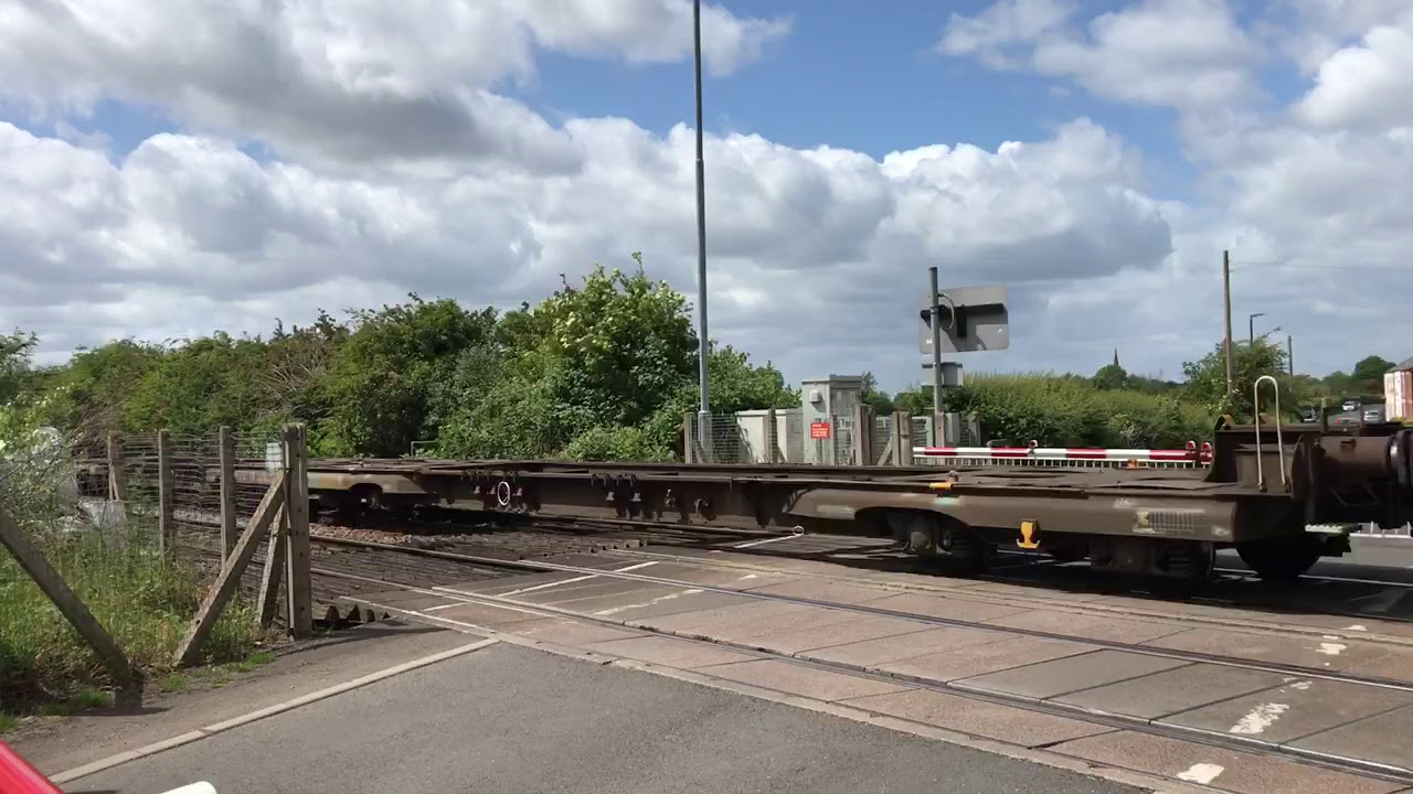 66718 4E34 0548 Southampton W Docks (Gbrf) to Doncaster Iport Gbrf at ...