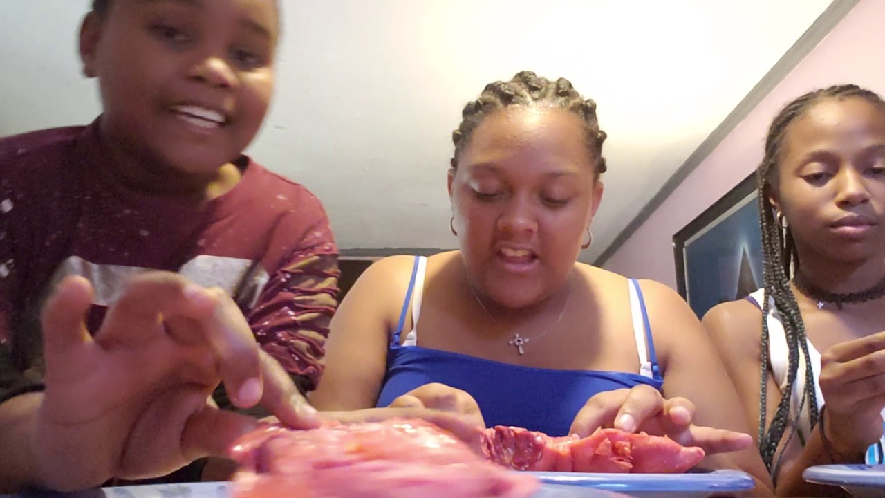 Pickled pig feet 🐷👣 - YouTube