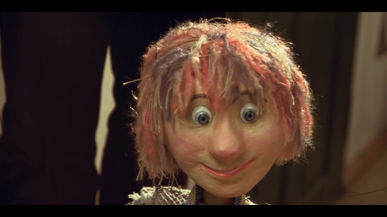 Wuschel auf Tour in der Volkskunstschule Oederan - YouTube