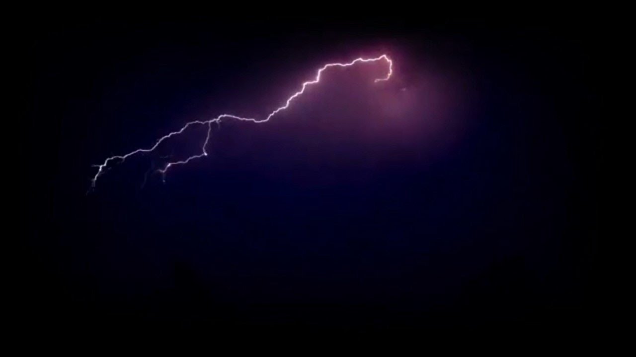Lightning And Thunderstorm Background Video Effect HD (red lightning ...