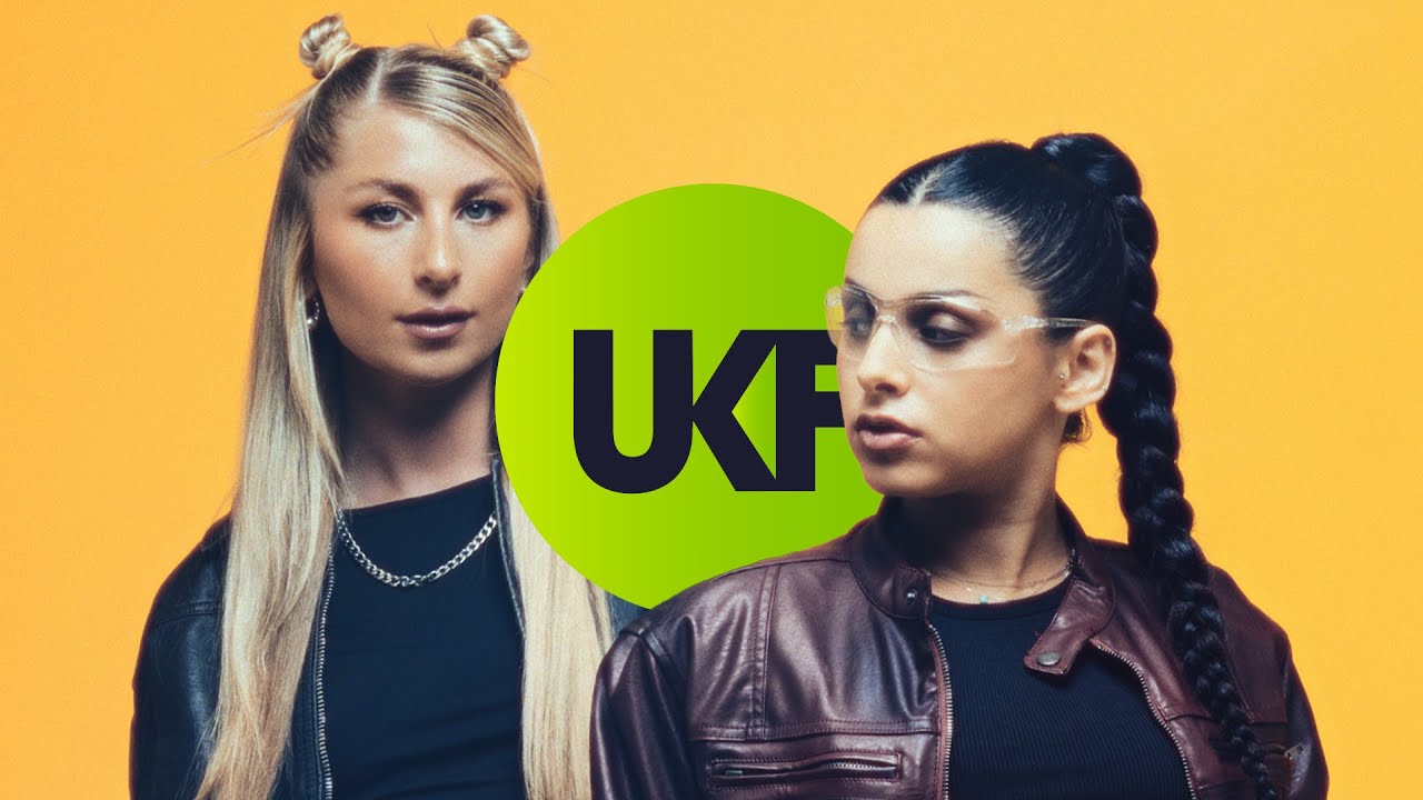 Lens & Emily Makis - Danger Zone - YouTube