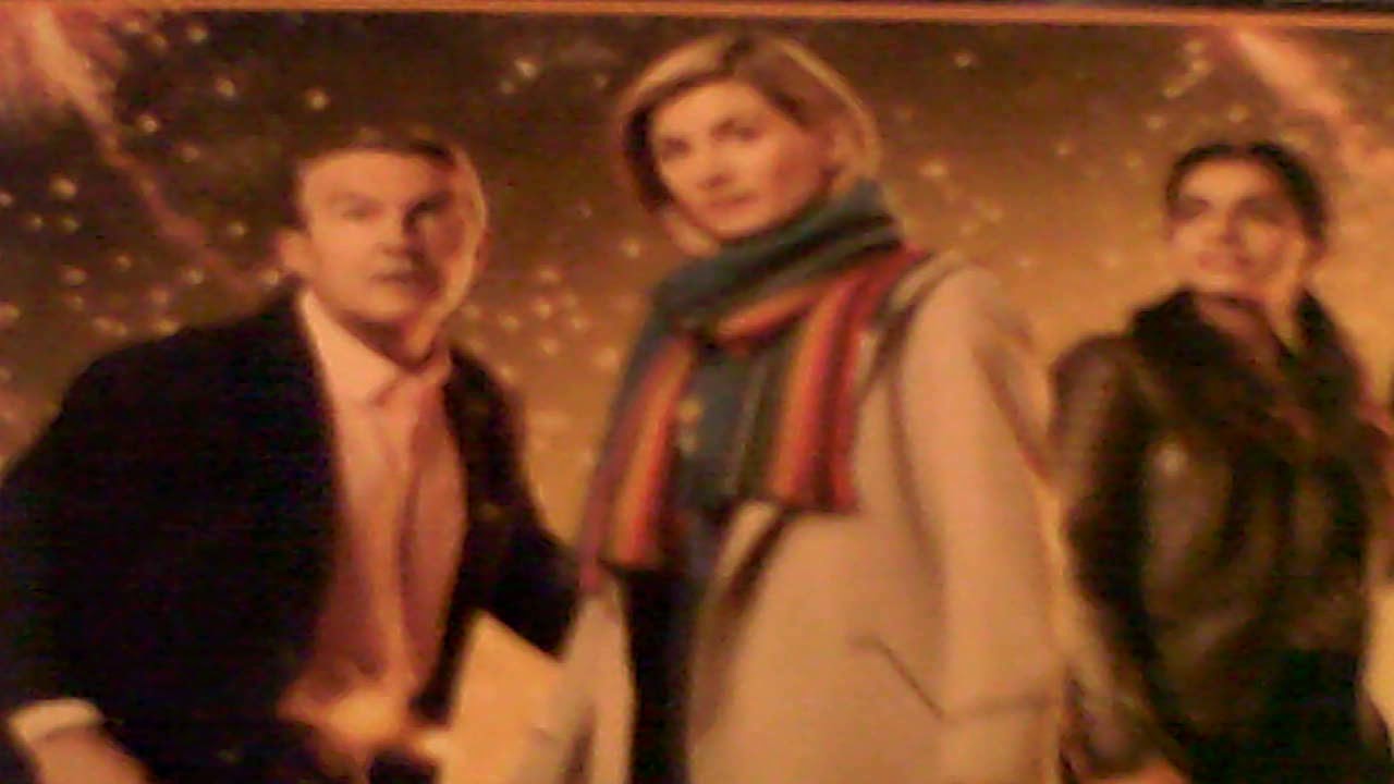 Doctor who resolution DVD unboxing. - YouTube