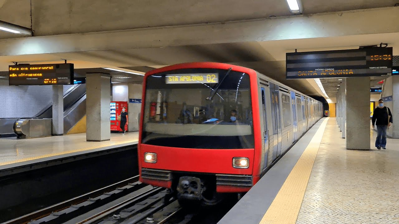 Metro de Lisbonne - Restauradores (Linha Azul) - YouTube