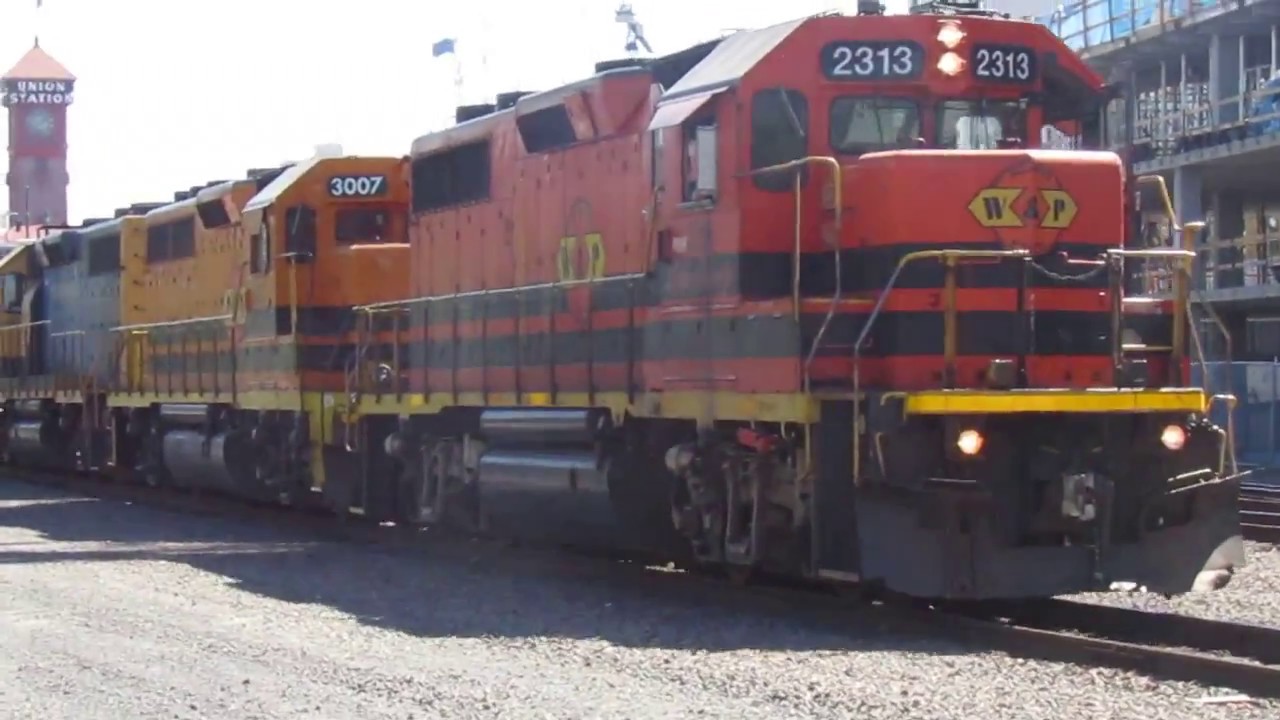 PNWR's 663 crossing NW 9th Ave on PTRC Trackage in Portland, Oregon ...