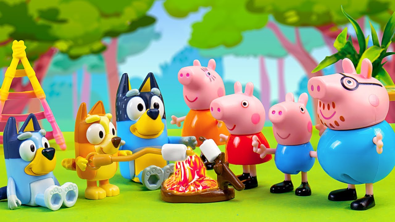 BLUEY & PEPPA PIG Families Go Camping 🌲⛺ Funny Educational Pretend Play ...