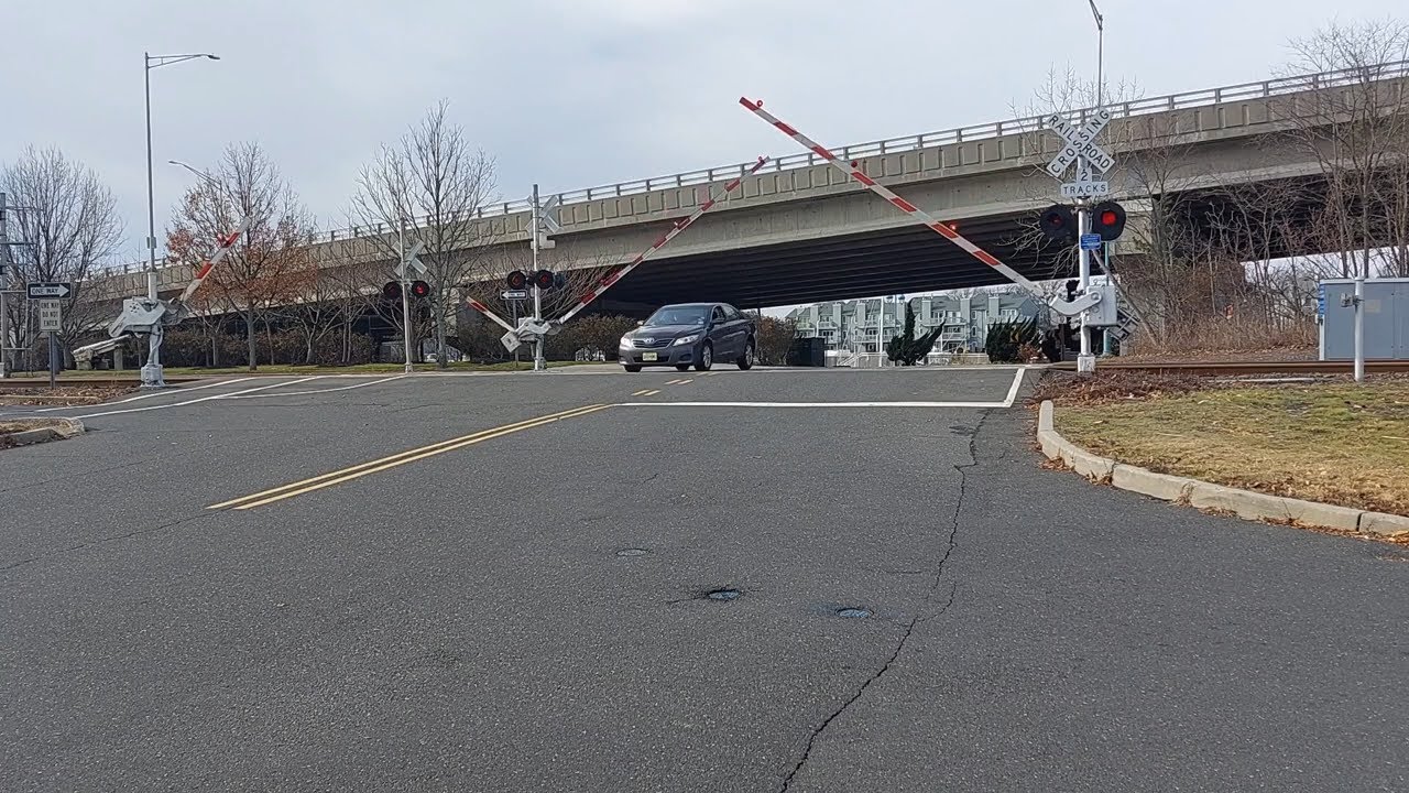 New E Bell on Vintage PRR crossing signals plus a gate runner - YouTube