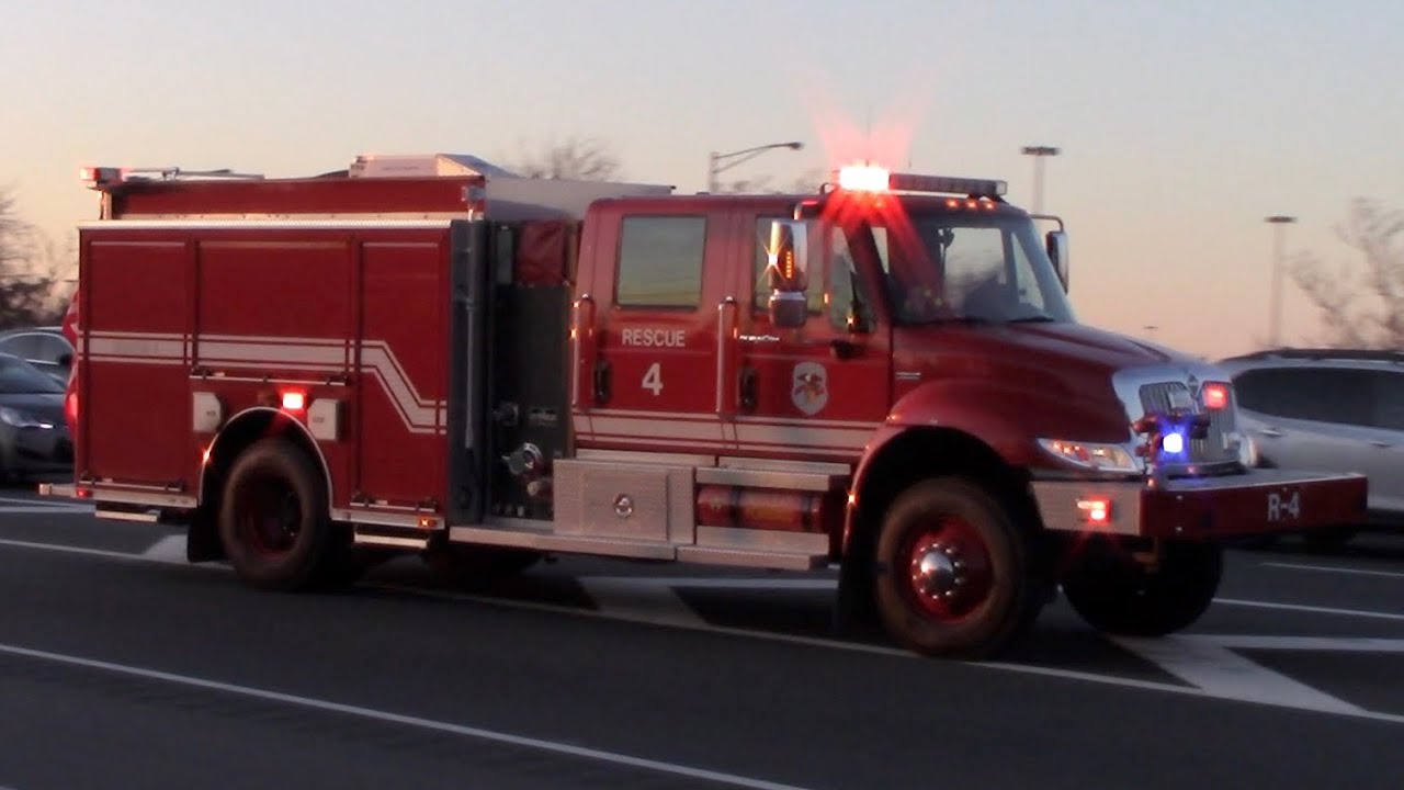 East Rutherford Fire Department Rescue 4 Responding 3-29-22 - YouTube
