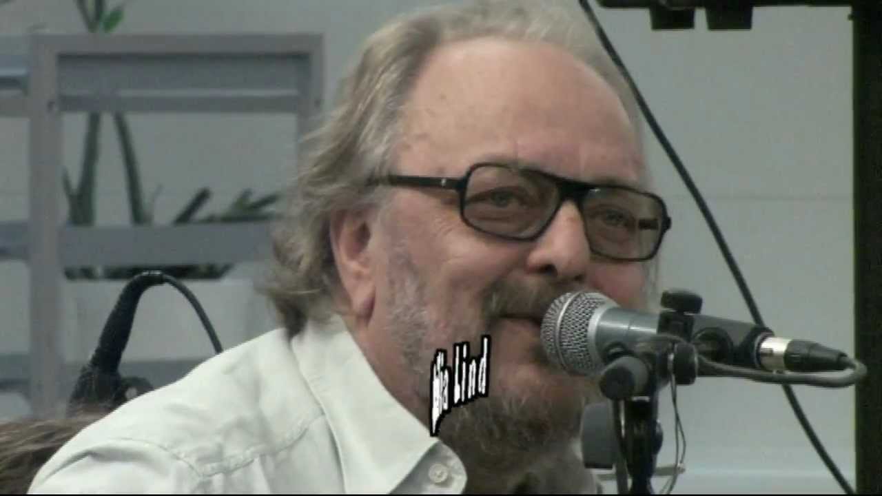 Cecilia Lind med Janne Ström och GotlandsMusikens Brass - YouTube