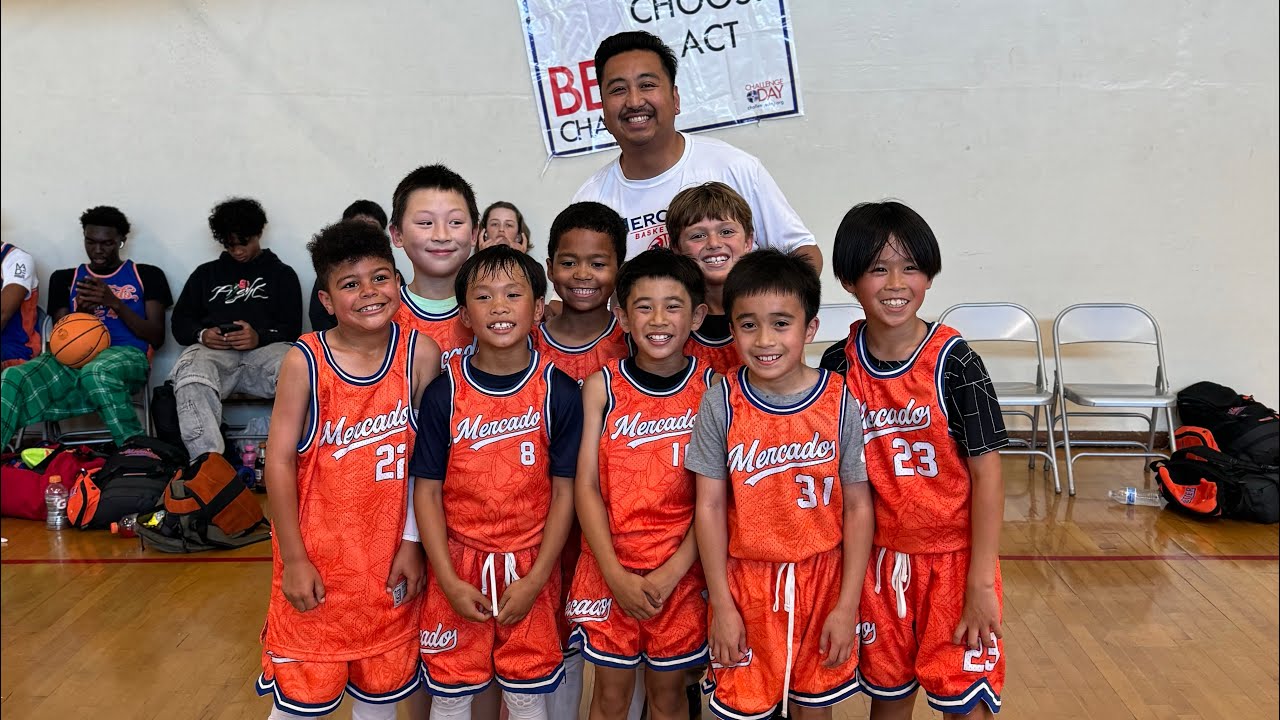 Mercado 9u vs Accelerate Hoops. Championship game. - YouTube