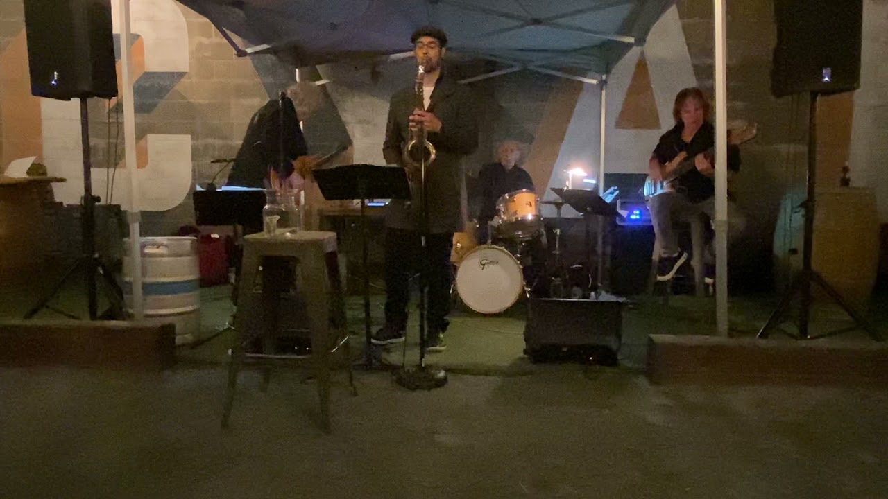 Mike Clark, Barry Finnerty, DeWayne Pate, Jacam Manricks 11/12/21 - YouTube