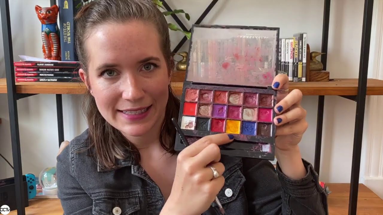 Stage Makeup Activity with Erin Sheets - YouTube