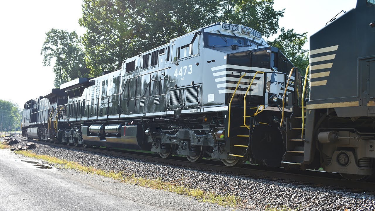 8/11/2021 - NS 4473 (Brand New AC44C6M) trails on NS 167 - YouTube