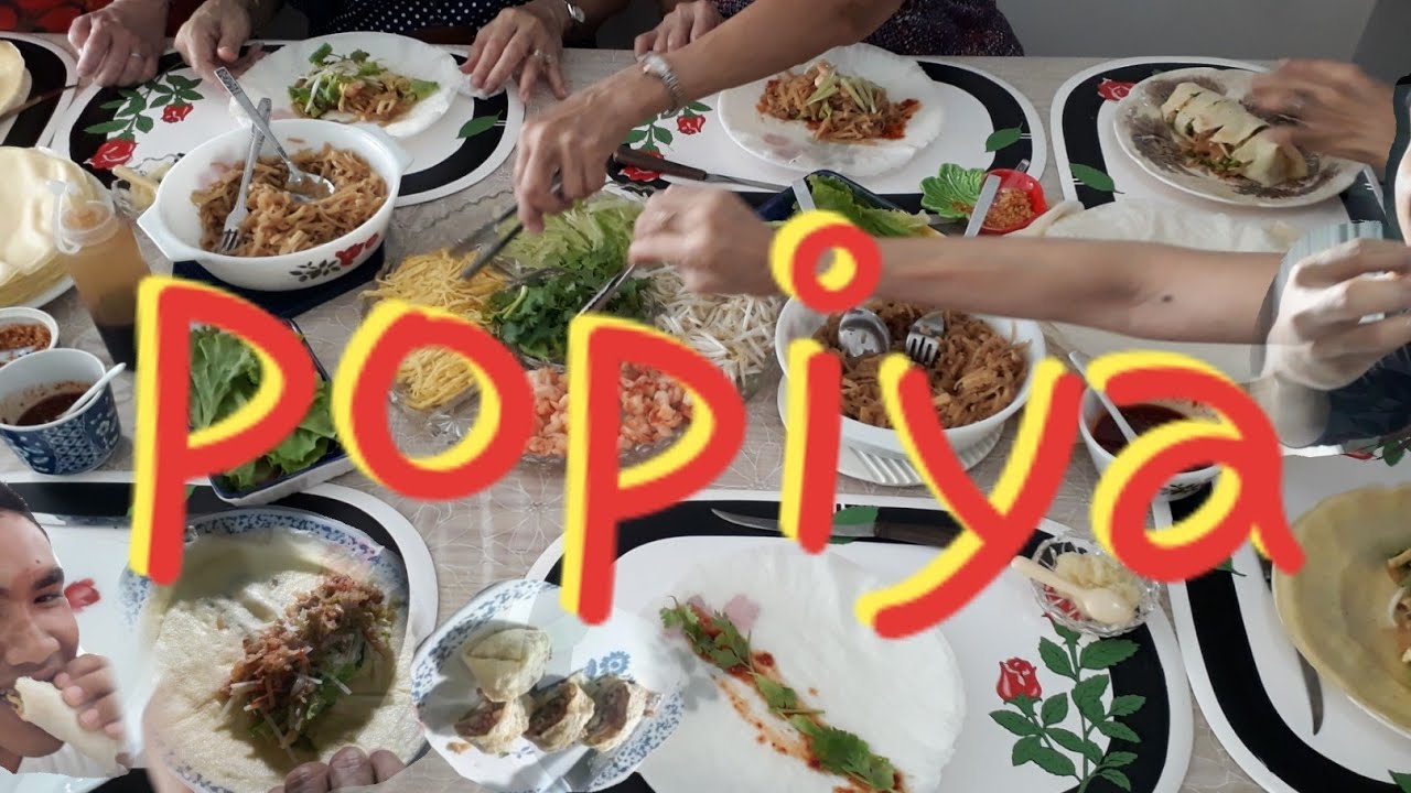 🌮🌮 POPIYA Veg & Non-Veg food how to roll and add the ingrediants. - YouTube
