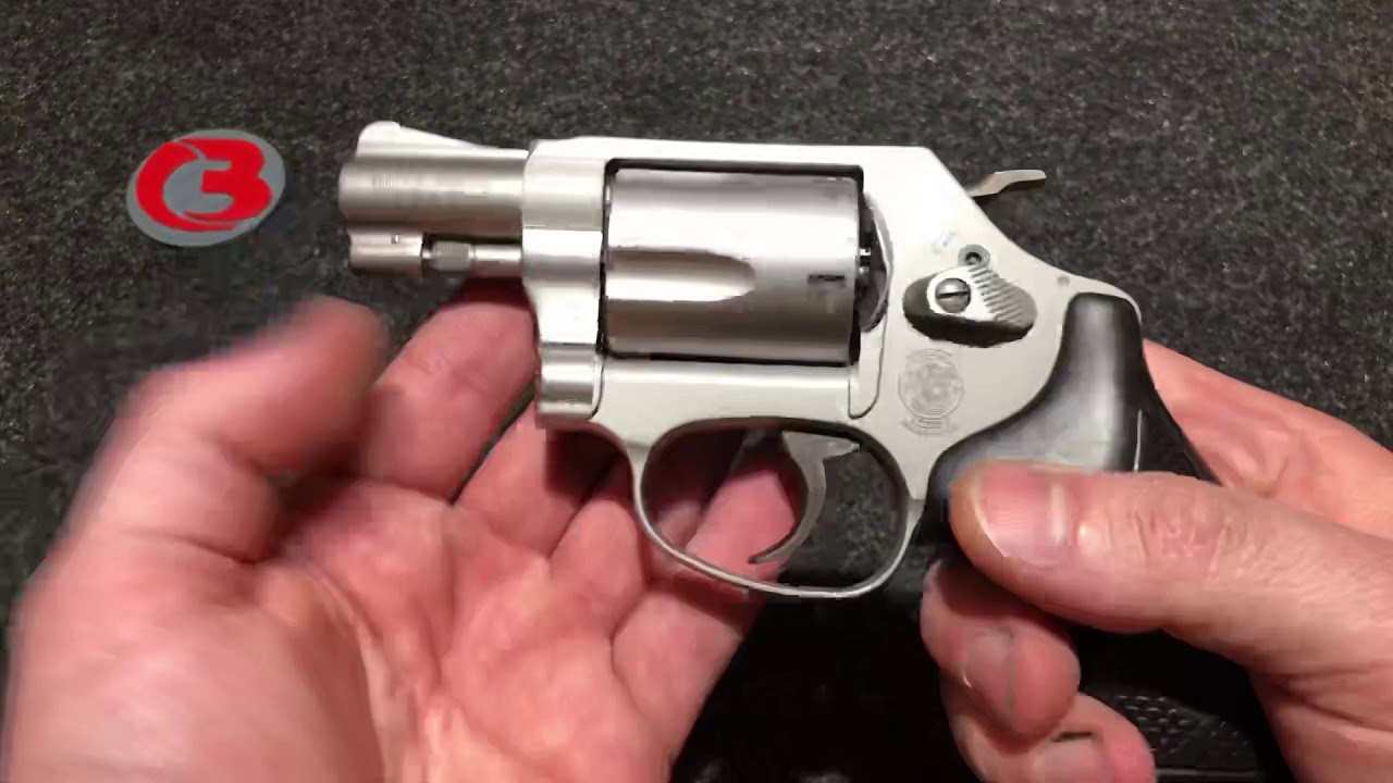 Smith and Wesson 637 Revolver Overview - YouTube