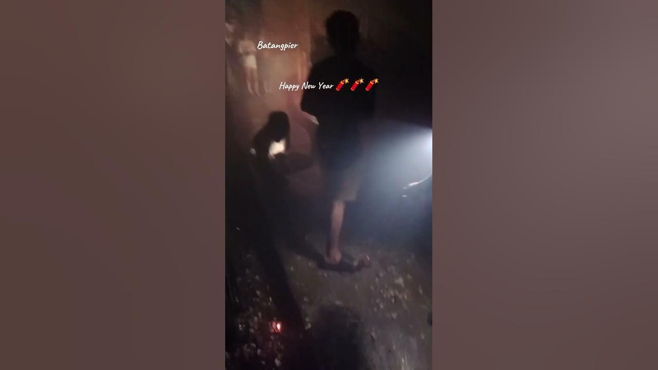 Ang ganap sa pagsalubong ng bagong taon. - YouTube