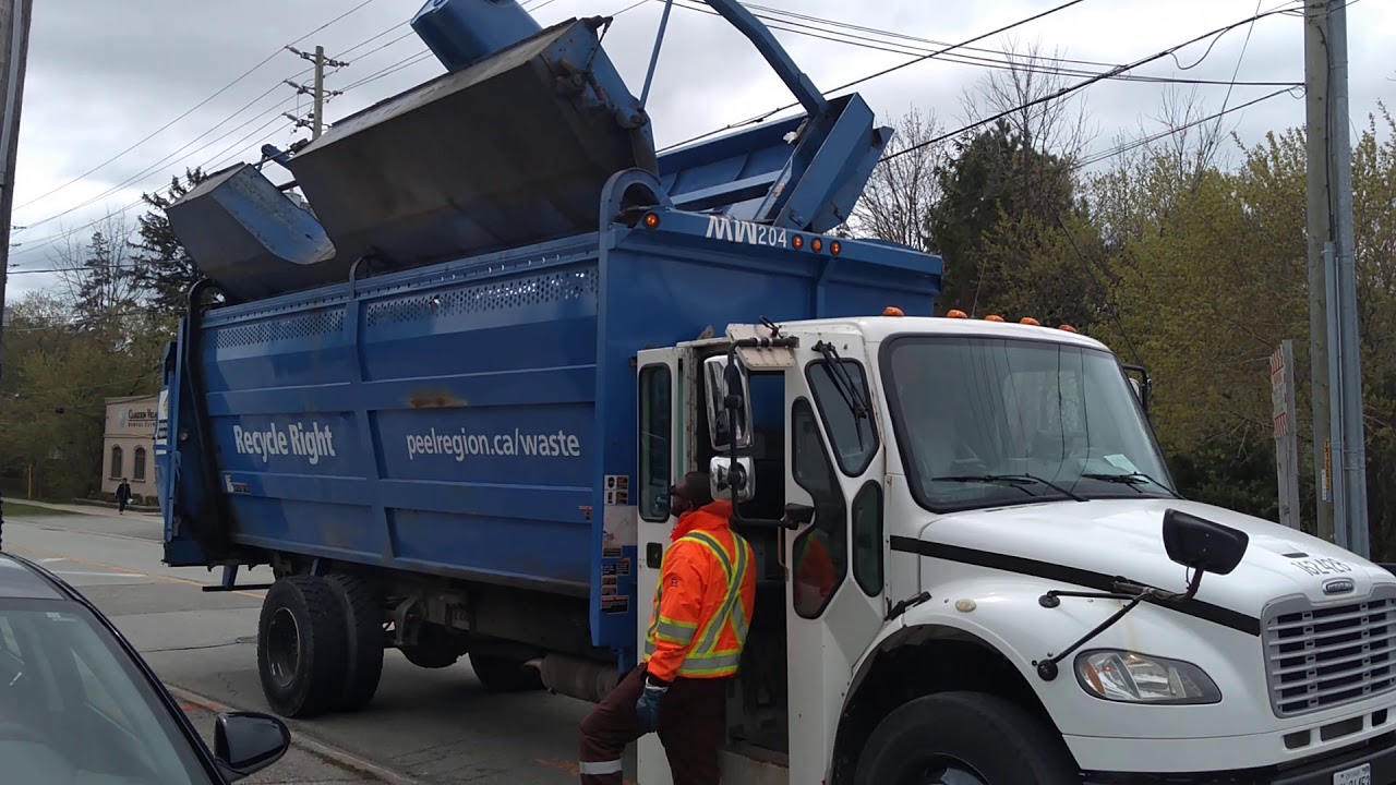 Labrie Top Select Recycle Truck - YouTube
