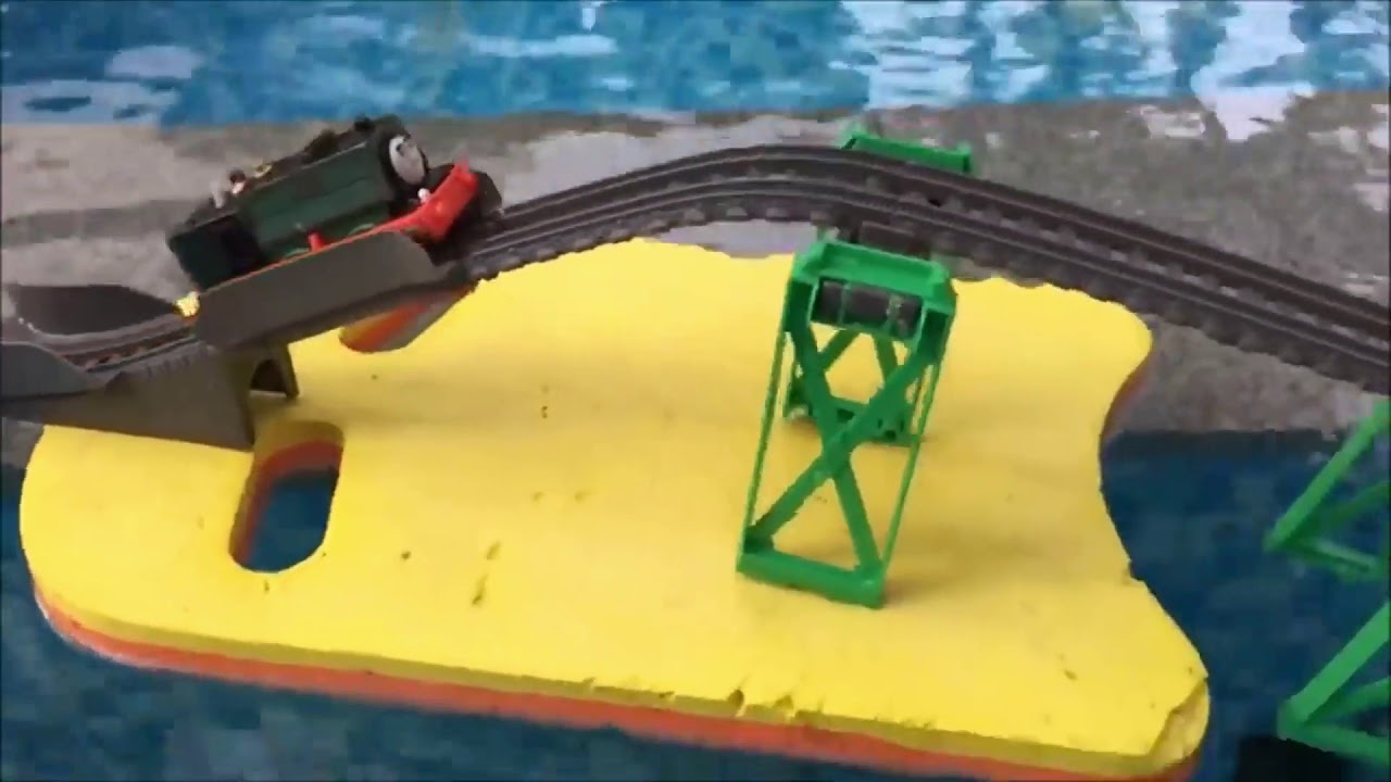 Thomas and Friends Accidents Will Happen! Thomas Crashes Underwater ...