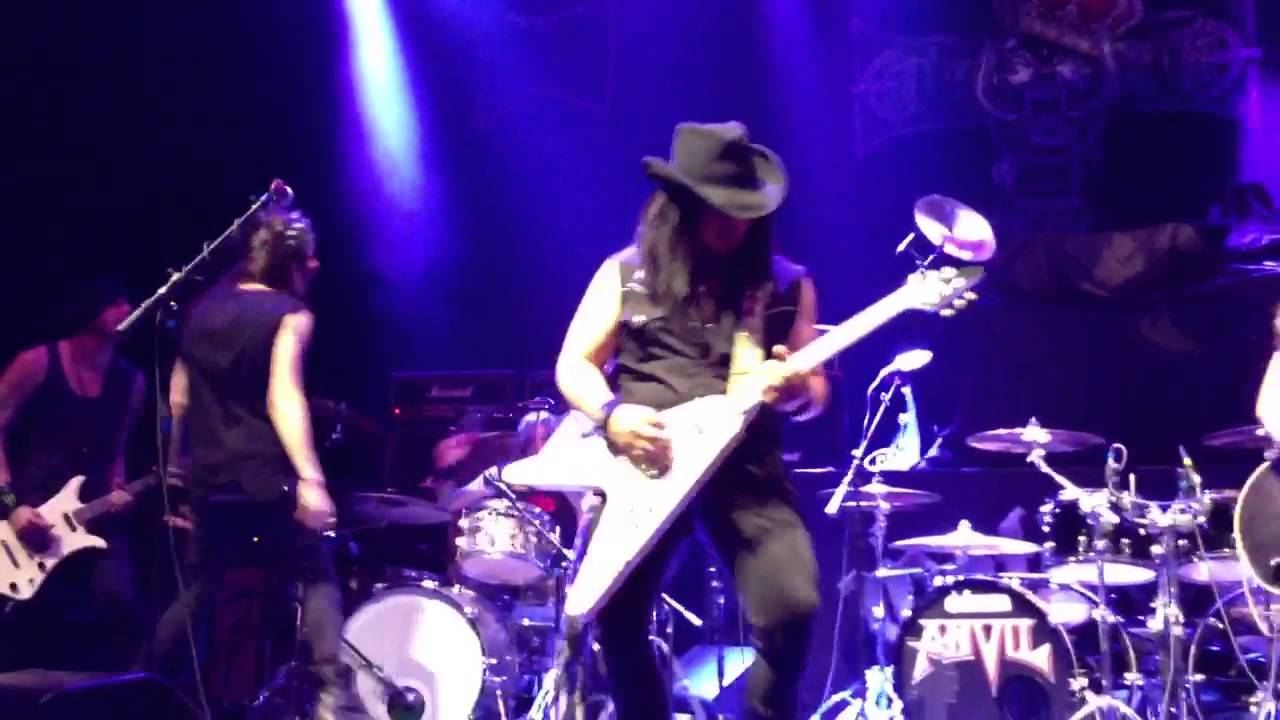 Nik Kai performing with Sin from Ministry - YouTube