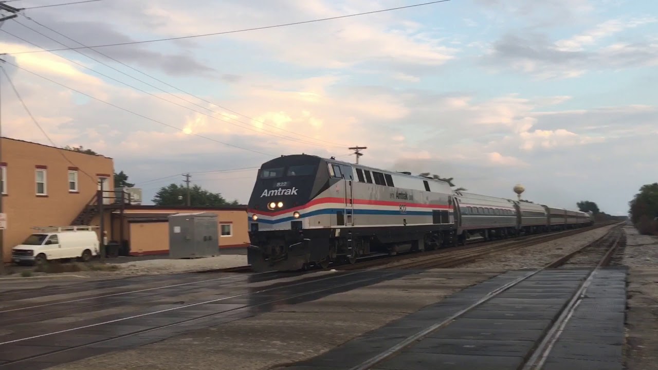 Amtrak Phase III 822 in Sturtevant Wisconsin - YouTube