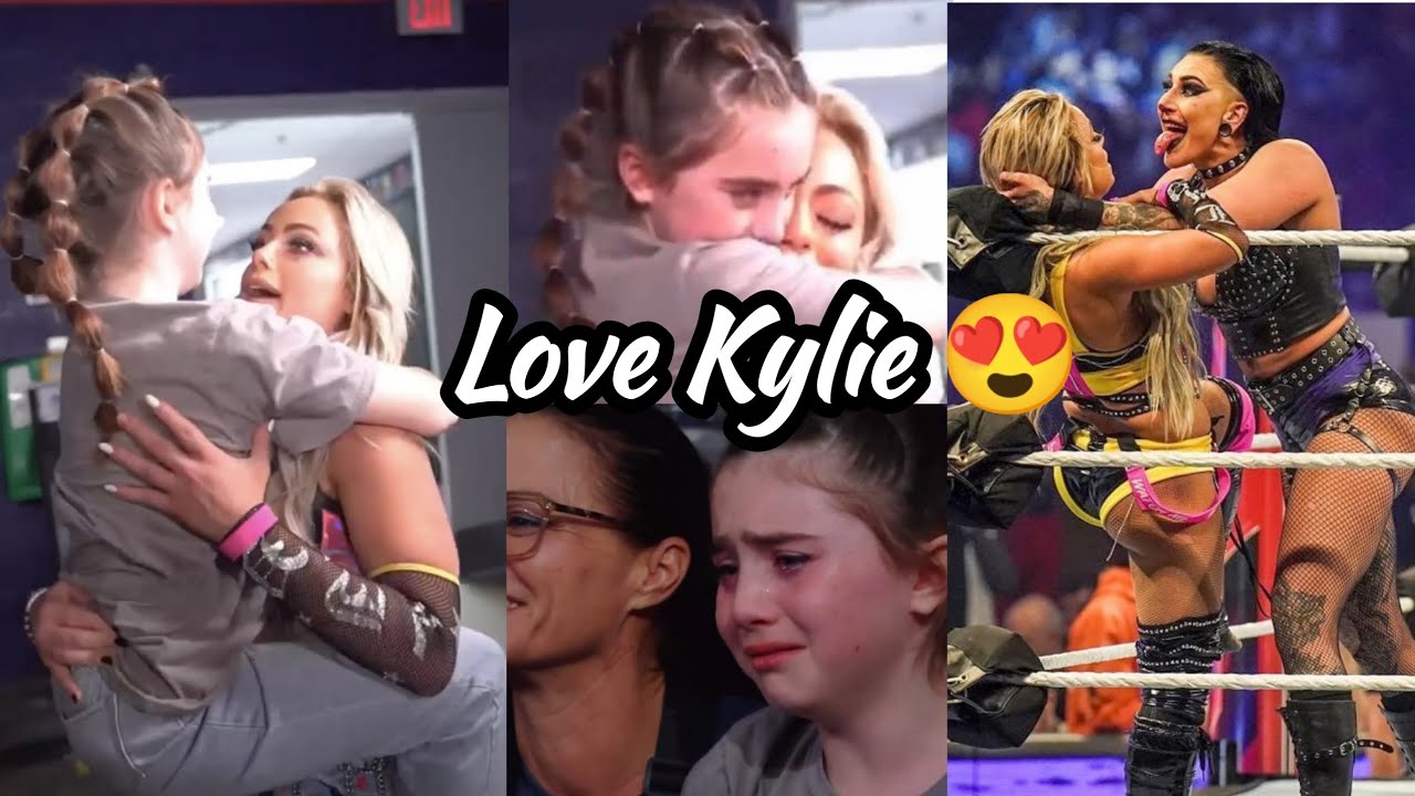 LIV MORGAN COMFORTS CRYING CHILD AFTER LOSS ON WWE SMACKDOWN - YouTube