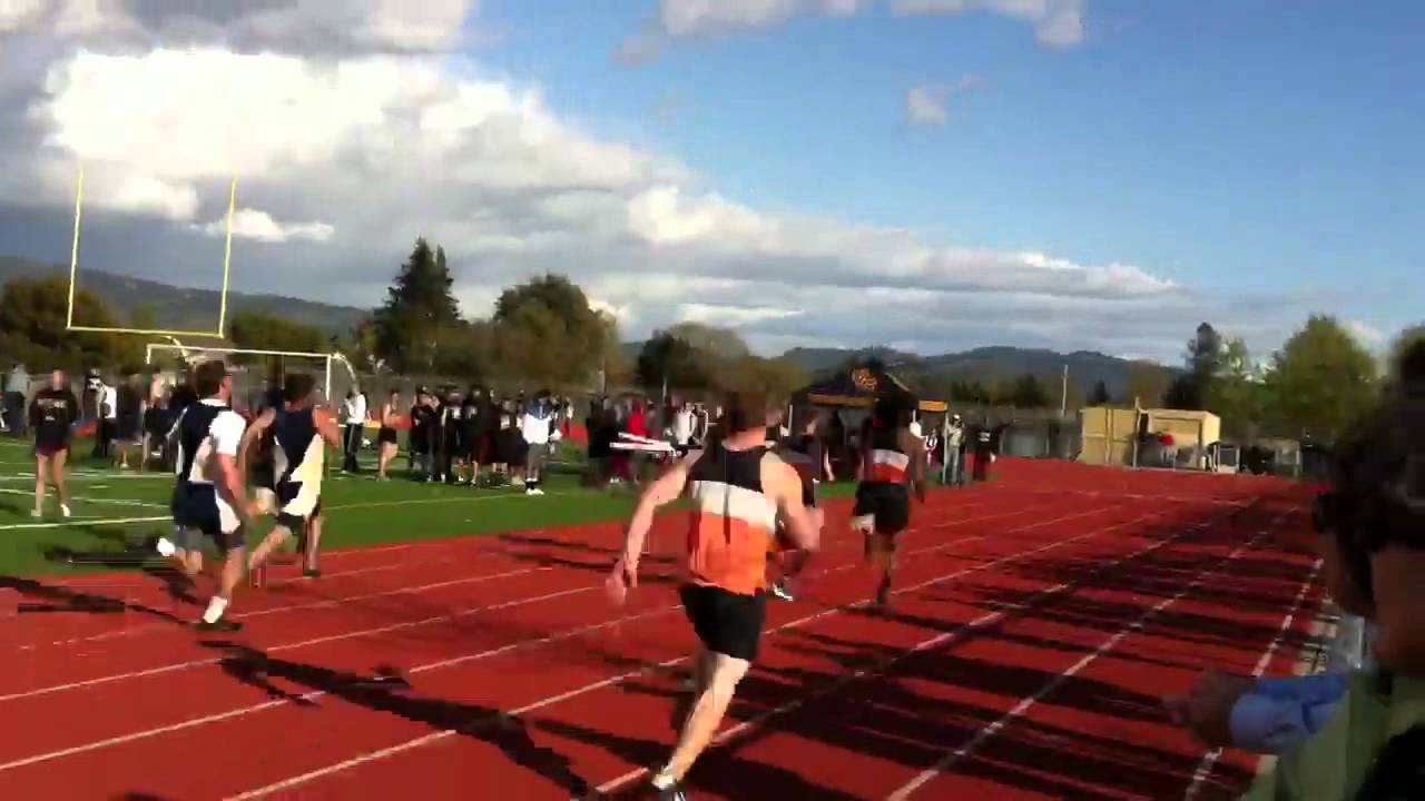 Jared Paulin 100 meter race win 4-5-12 track meet . - YouTube