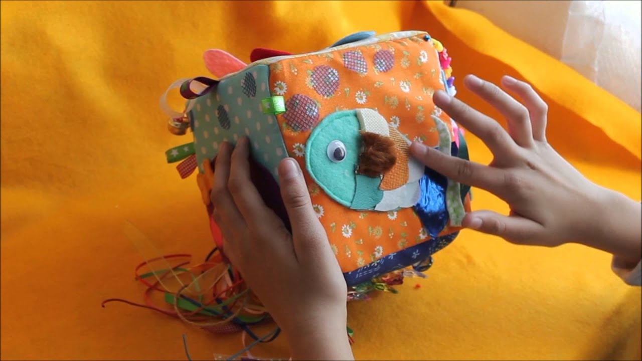 Cubo de desarrollo para bebés - YouTube