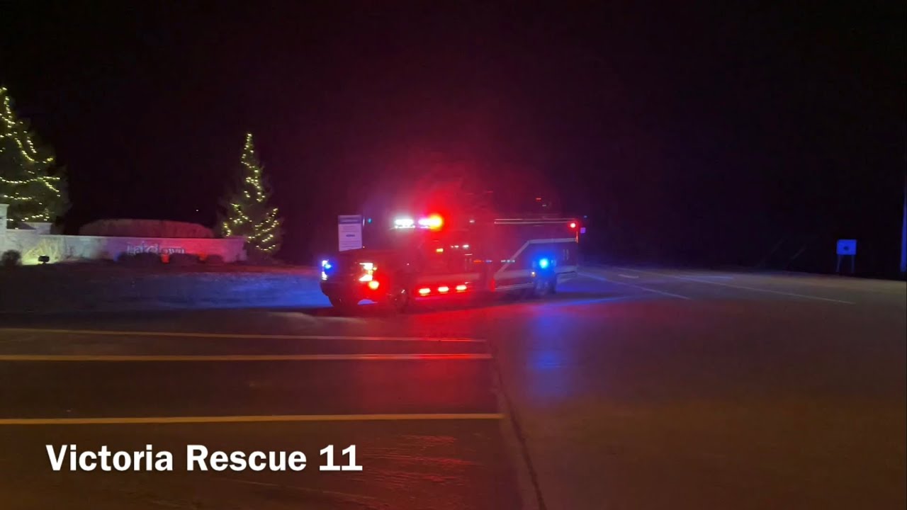 Victoria Rescue 11 Responding with PD and EMS - YouTube