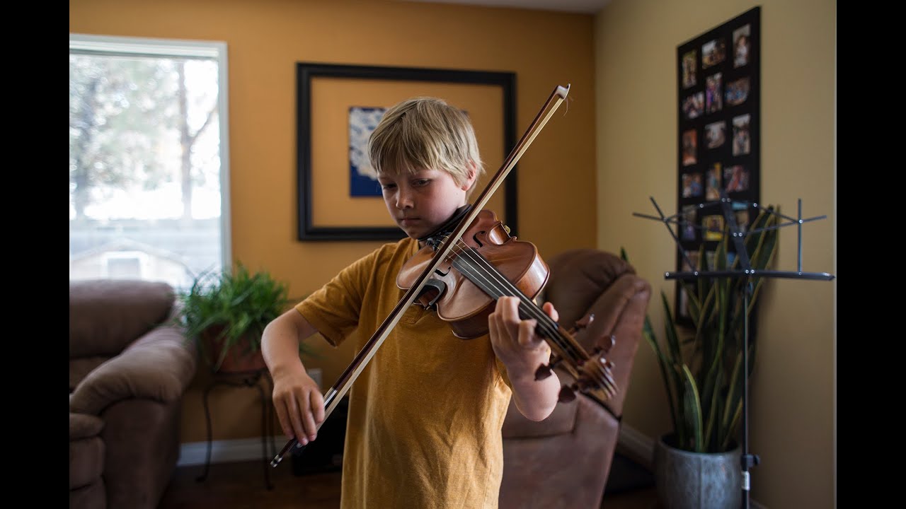 Nine-year-old Bend fiddler heading to national contest - YouTube