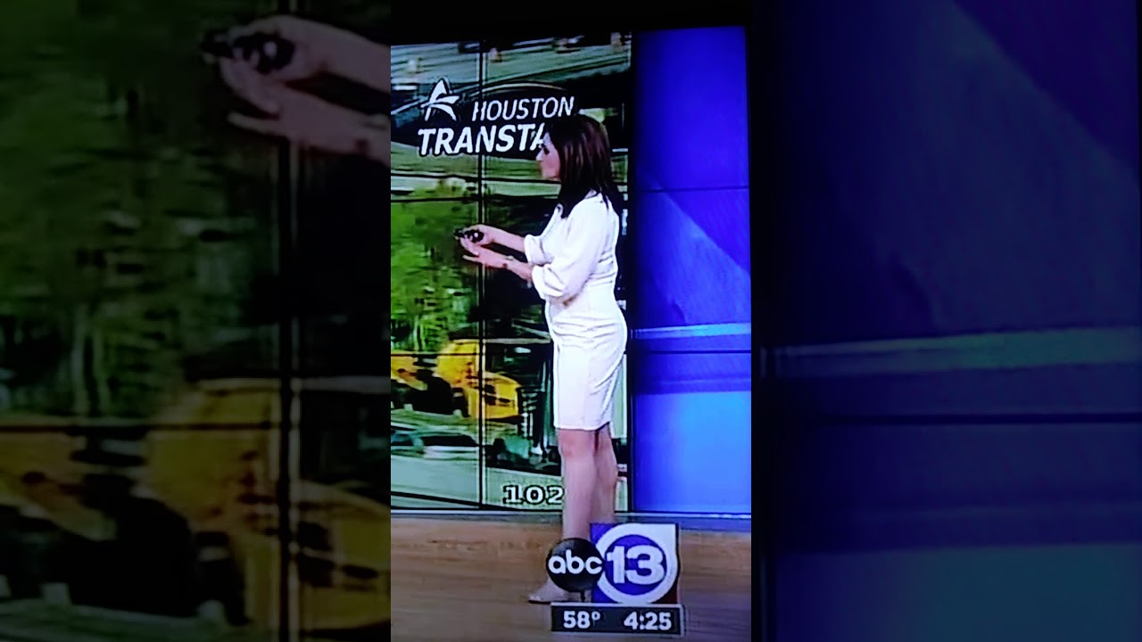 Elissa Rivas SEXY ASS - YouTube