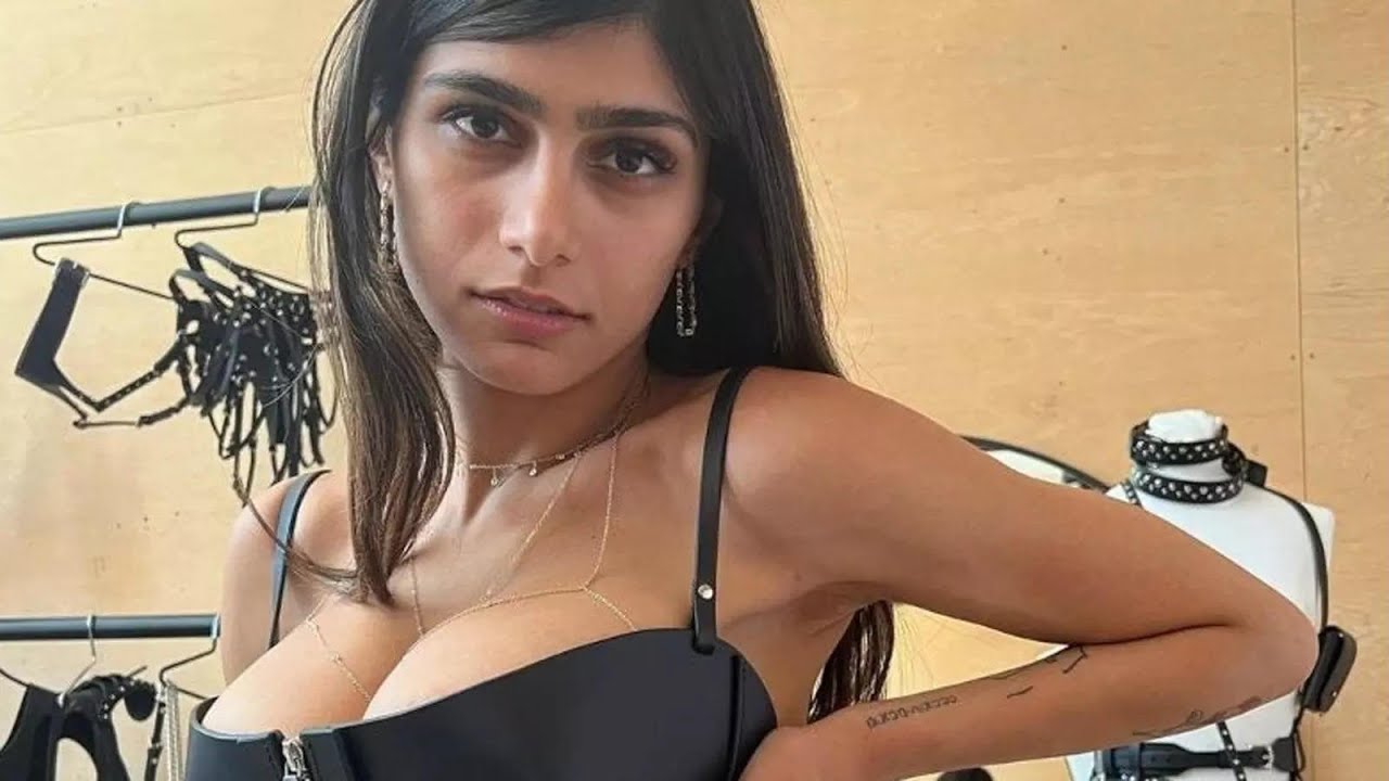 MIA KHALIFA New hot Video| Mia Khalifa hot Sexy Video | Sexy Video | MIA KHALIFA ji - YouTube