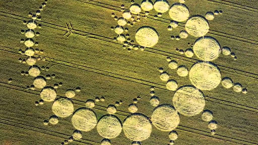 UFO and Crop Circles appear in same formation - Our Journey Home - The ...