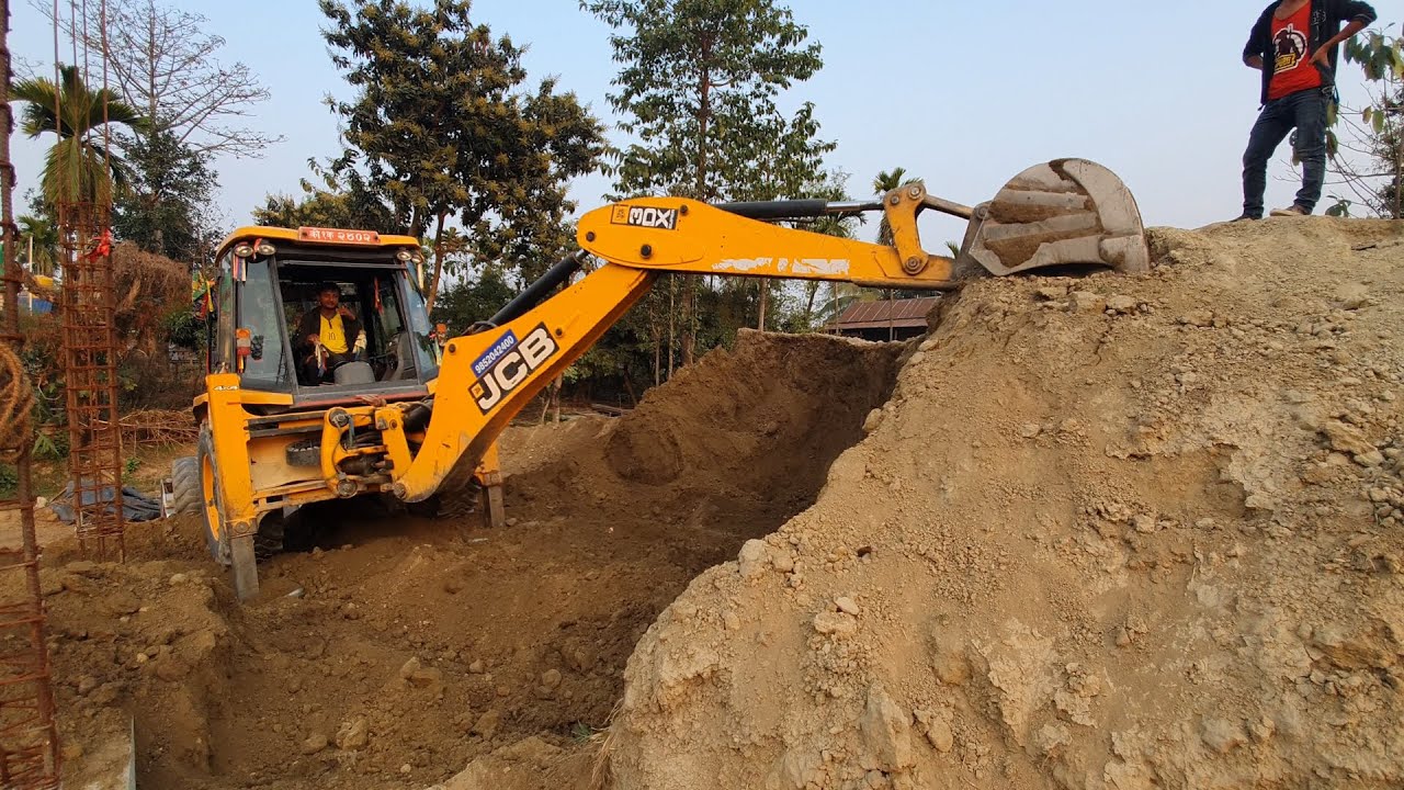 JCB Backhoe Loader Filling Mud in House Foundation - JCB Machine ...