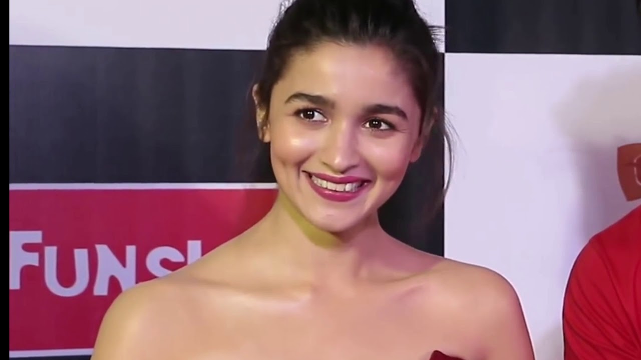 Alia bhatt close up (Face only) HD 1080p - YouTube